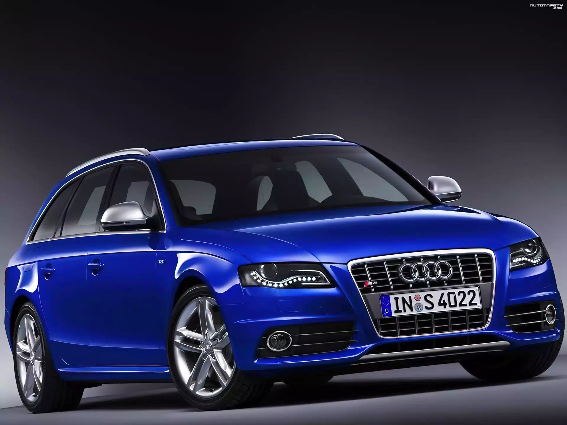 Auto Audi A4 B8 S4 Avant Tapeta